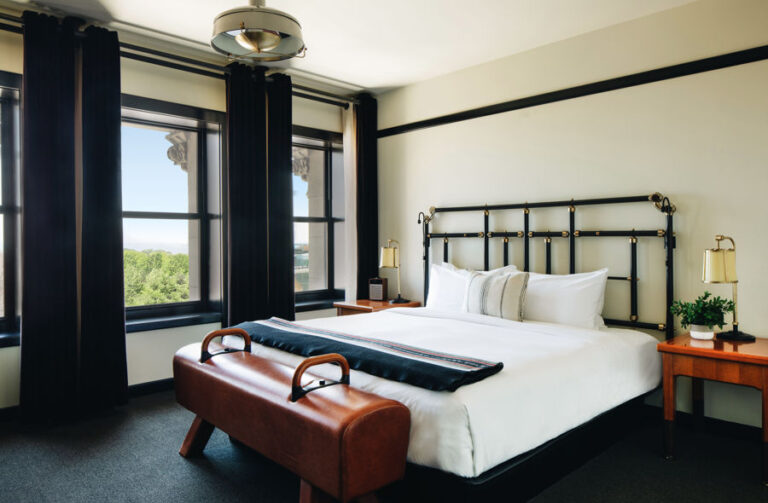Rooms - Chicago Athletic Association